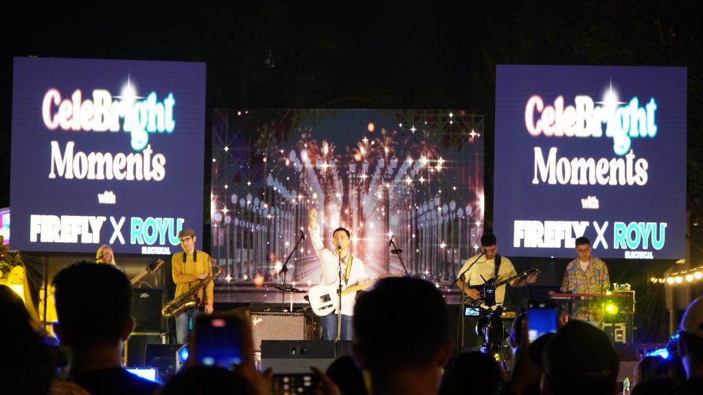 CeleBright Moments of Quality as the Firefly X Royu Christmas Tree ...
